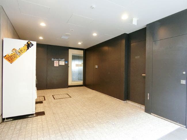 レアル会議室【会議室1】新宿駅徒歩5分、4名までの利用に最適（最大6名収容）の貸し会議室の写真6