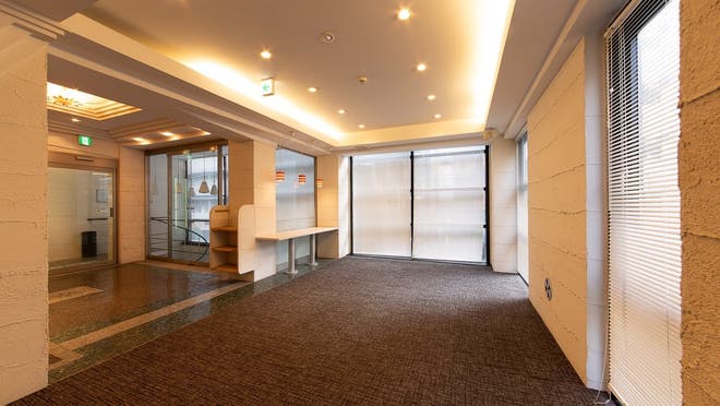 【座席レイアウト自由】最大20名の多目的スペース!会議や展示会、イベントなどに!の写真1