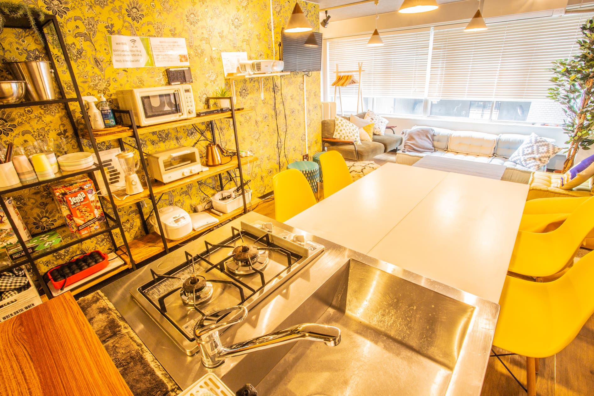 《LVB銀座東》新富町徒歩40秒/最大12名/キッチン付会議室/パーティスペース/無料Wifiテレワーク/スマホ撮影ライトの写真16