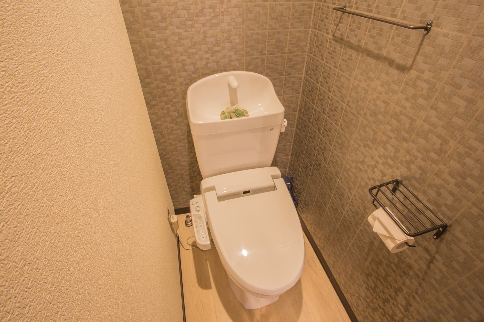 《LVB銀座東》新富町徒歩40秒/最大12名/キッチン付会議室/パーティスペース/無料Wifiテレワーク/スマホ撮影ライトの写真21