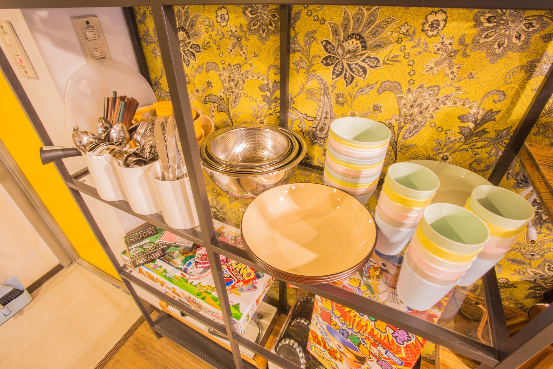 《LVB銀座東》新富町徒歩40秒/最大12名/キッチン付会議室/パーティスペース/無料Wifiテレワーク/スマホ撮影ライトの写真15