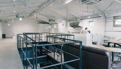 新木場駅徒歩5分 約163㎡・天井高約4mの白いインダストリアルな空間。の写真2