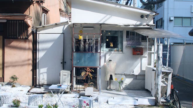 《中目黒駅徒歩1分》築70年の古民家をモダンにリノベーションしたギャラリー。撮影、展示会、pop up、アート作品展などに!の写真1