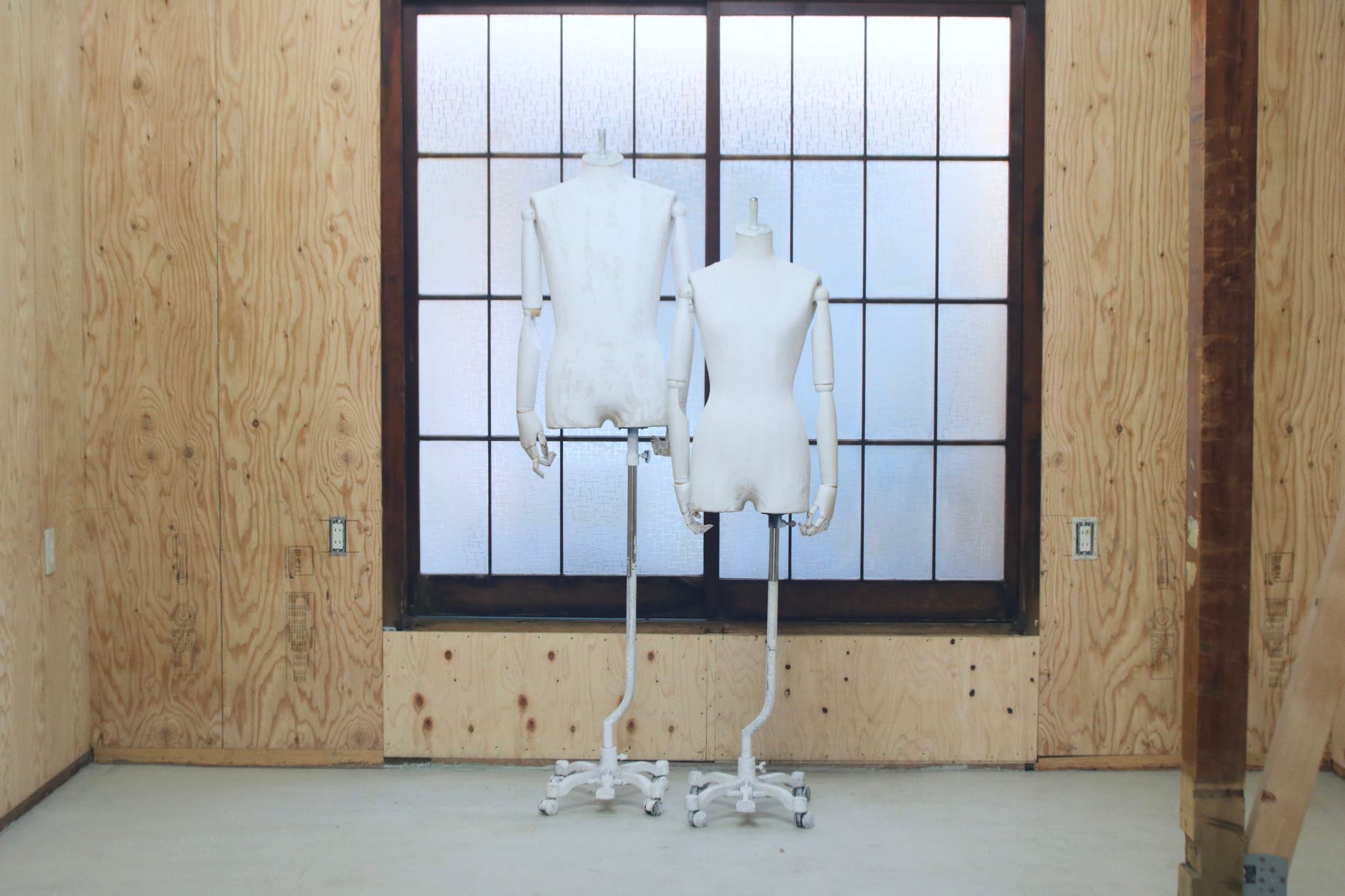 《中目黒駅徒歩1分》築70年の古民家をモダンにリノベーションしたギャラリー。撮影、展示会、pop up、アート作品展などに！の写真25