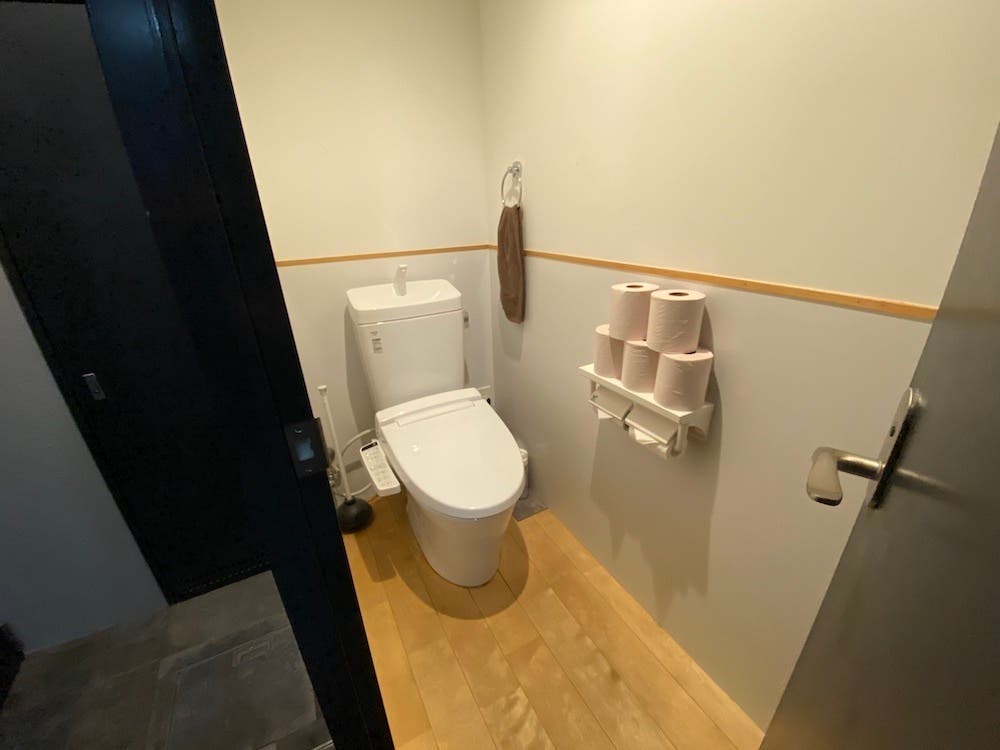 京都河原町レンタルスタジオ ダンサーズ Aスタジオ　当日予約可能！ダンスの個人練習やレッスンの開催に最適な多目的スペースですの写真8