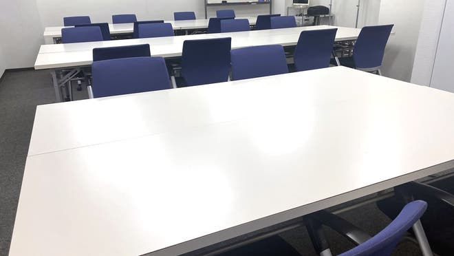 【リニューアル前まで1時間当たり500円割引中!】三宮貸し会議室 プロジェクター wifi グリーンバックも無料!ライブ配信可能の写真6