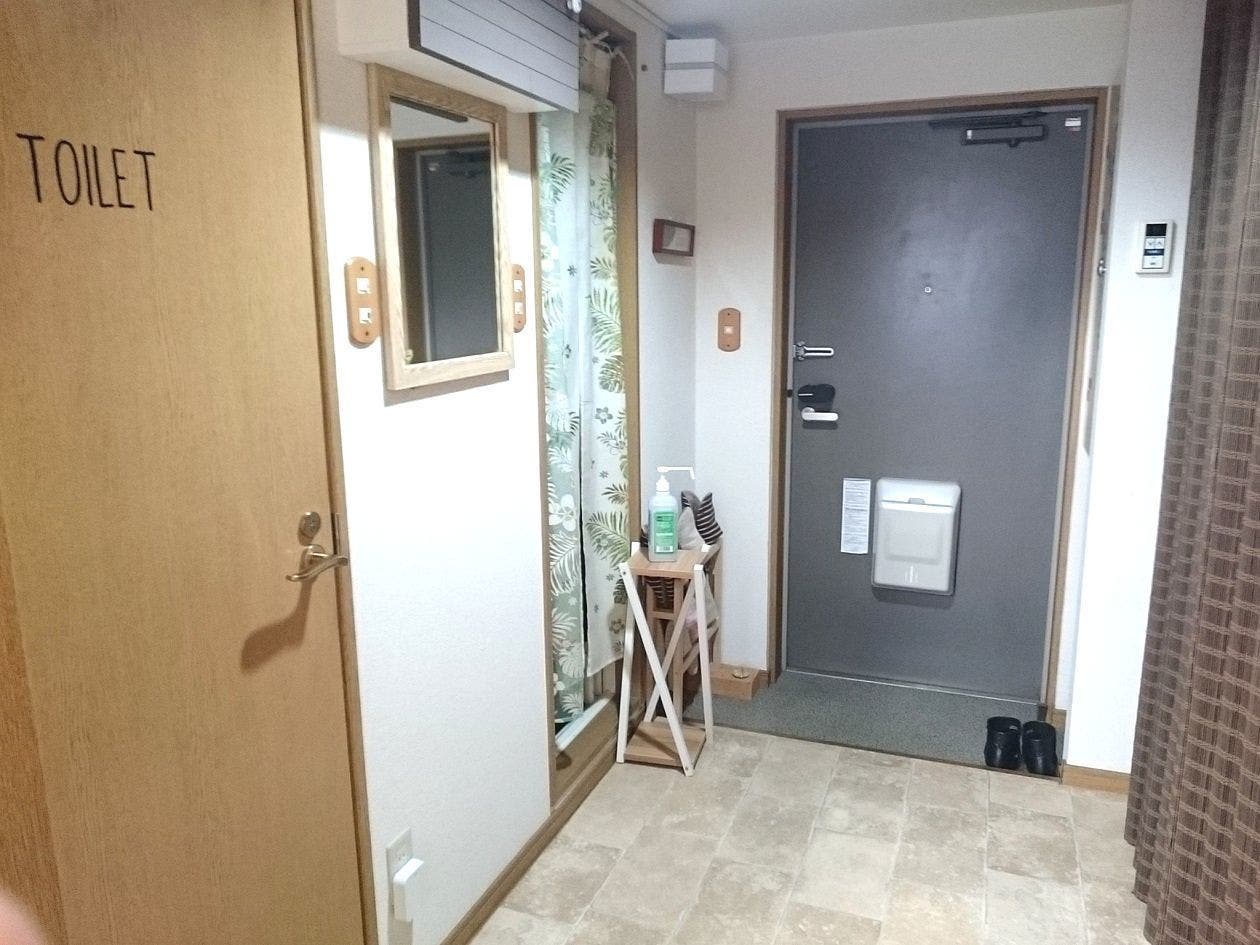 ハワイアン風インテリアのスペース。テレワーク、打合せ、自然光での撮影やワークショップに最適。JR西船橋2分【アティナカルチャー】の写真6