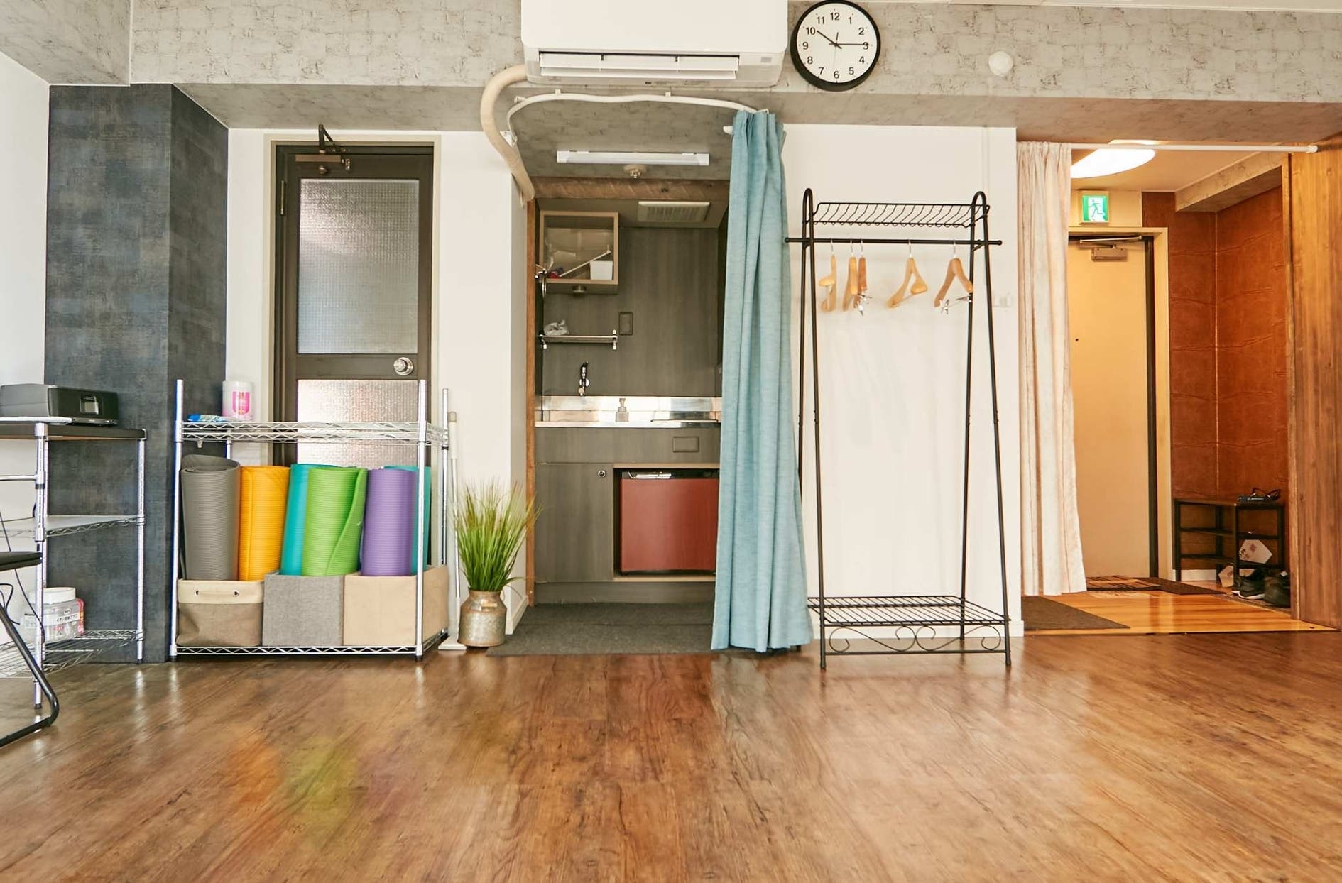 【駅近徒歩3分】ヨガ・軽いダンス・作業ができるリノベした綺麗なスタジオ♪の写真8