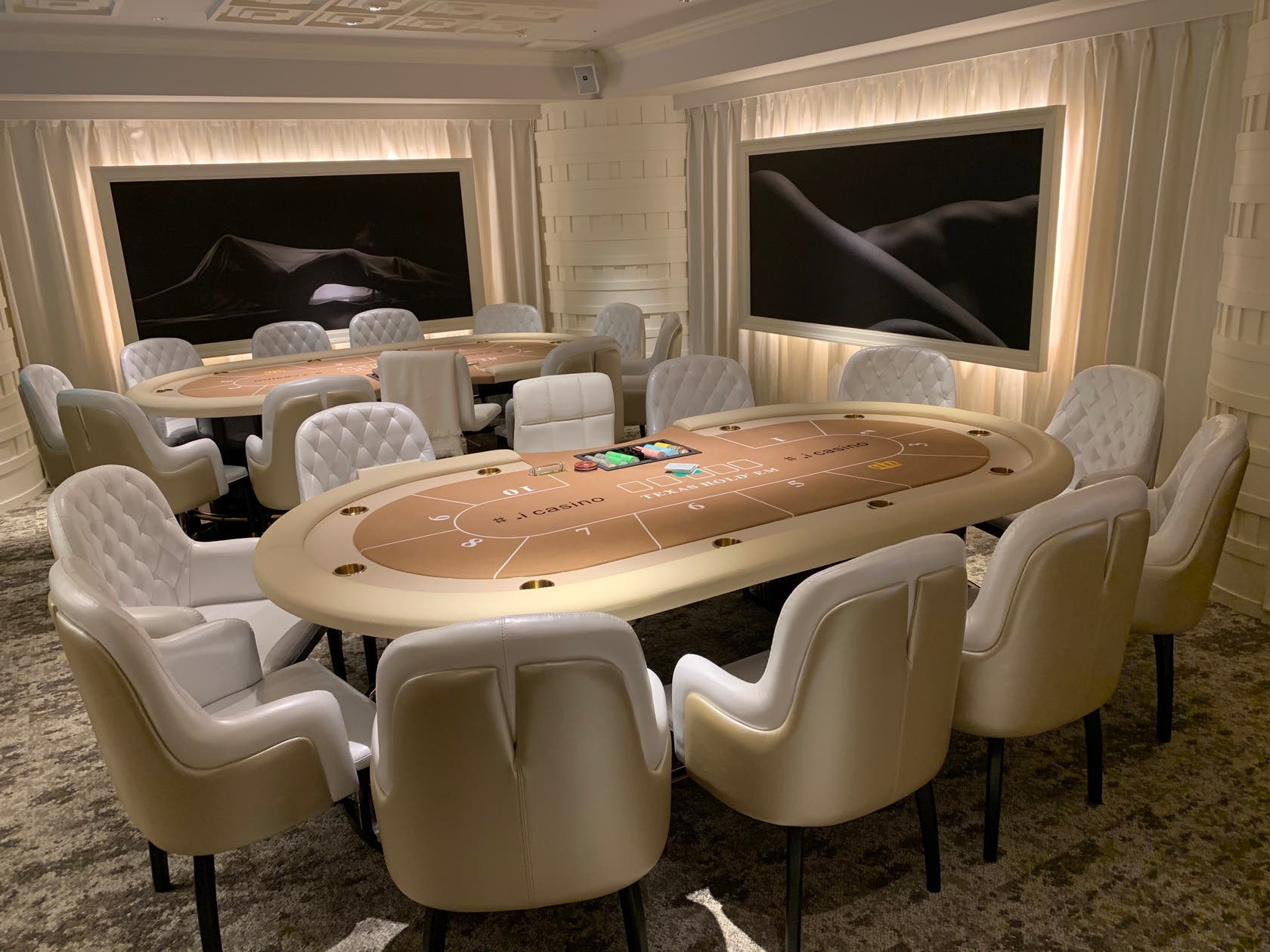 カジノ台付きイベントスペース！5種類のマカオの本場の台！！イベント、合コン、女子会など用途様々です！！の写真3