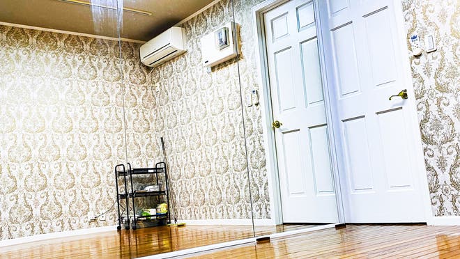 当日予約OK!大きな鏡のあるオシャレなダンス・演劇・ヨガ向けスタジオです。の写真2