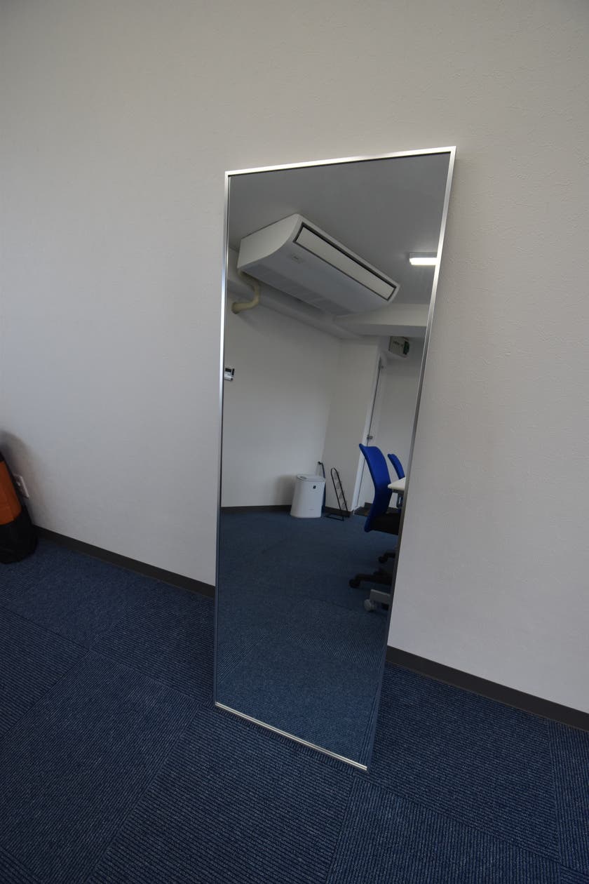 日当たりよく清潔感のあるスペース♪会議や商談、撮影スタジオ、教室、サロンなどの写真10