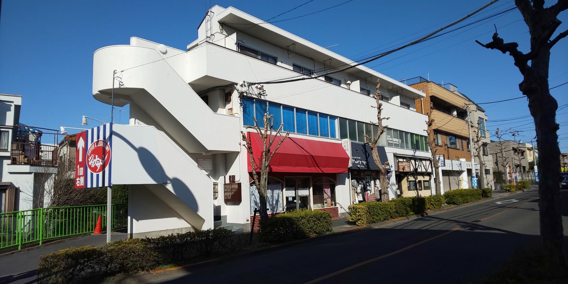 日当たりよく清潔感のあるスペース♪会議や商談、撮影スタジオ、教室、サロンなどの写真16