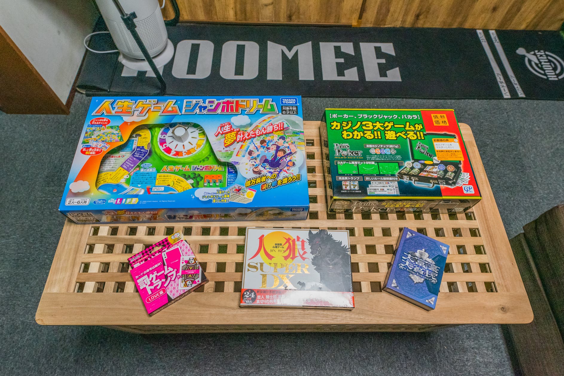 中野【大人の空間】大迫力！巨大スクリーンで映画、PS4、ダーツが楽しめる、超オシャレな空間です！の写真17