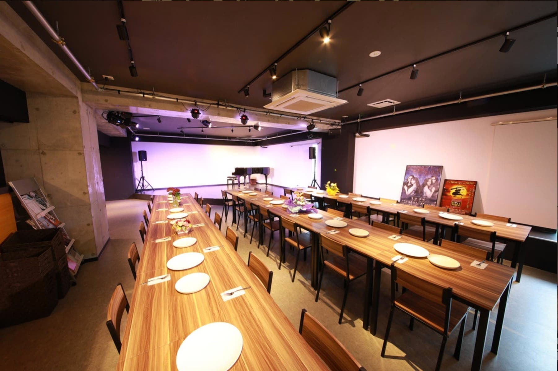 【ショーレストラン貸切】ステージ/グランドピアノ/音響照明/パーティー、イベント、ライブ可！【目白・椎名町】の写真4