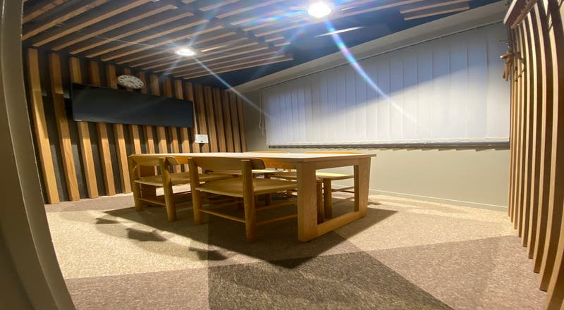 ②[GOODWORK]代々木八幡駅から徒歩４分の会議室です！ちょっとした打合せや会議にどうぞ