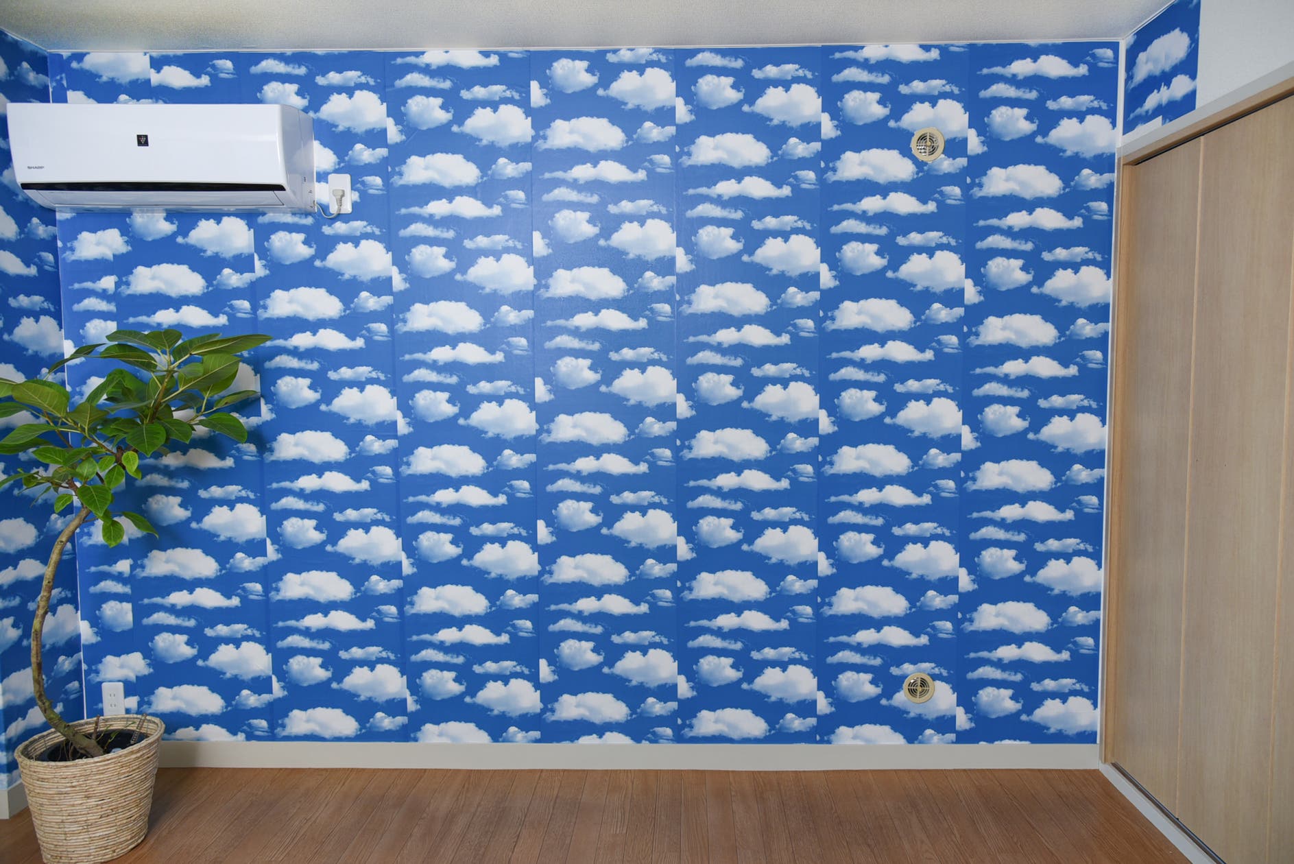 【京都駅前ステーション401】駅出口から徒歩４分のテレワーク応援スペース！爽やか空間で話合いに会議に作業などが捗る部屋の写真12