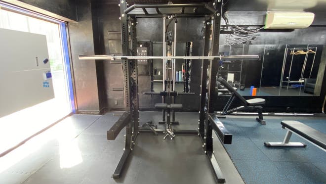 ハーフラック、プラットフォームありの本格プライベートジムの写真5