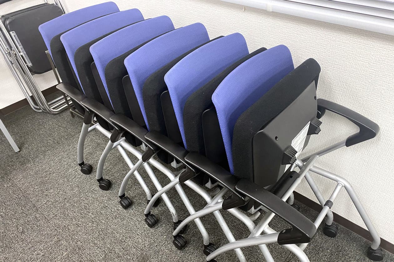 【リニューアル前まで1時間当たり500円割引中！】三宮貸し会議室　プロジェクター wifi グリーンバックも無料！ライブ配信可能の写真15