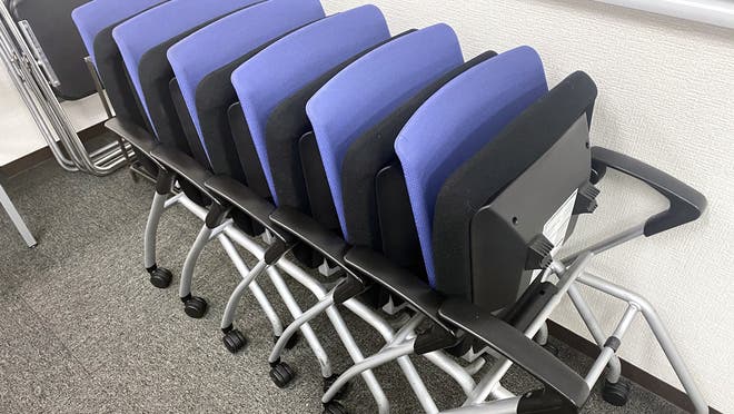 【リニューアル前まで1時間当たり500円割引中!】三宮貸し会議室 プロジェクター wifi グリーンバックも無料!ライブ配信可能の写真15