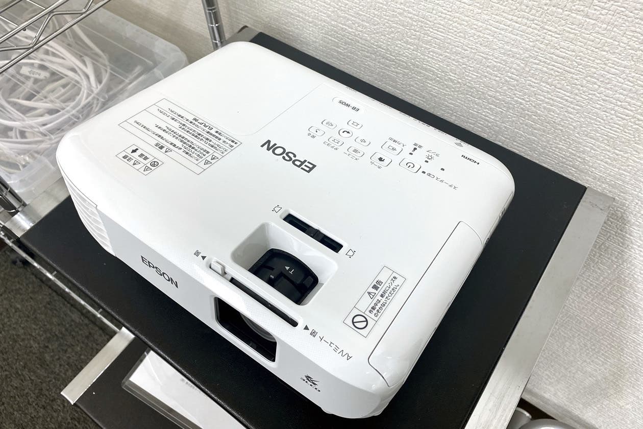 【リニューアル前まで1時間当たり500円割引中！】三宮貸し会議室　プロジェクター wifi グリーンバックも無料！ライブ配信可能の写真10