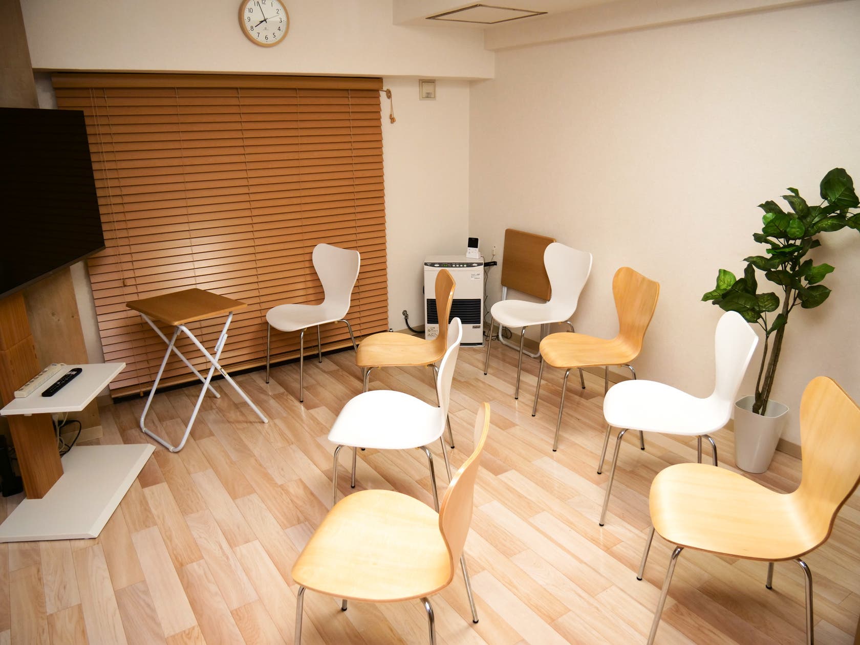 狸小路商店街から✨徒歩１分✨❗️❗️会議／面接／YouTube撮影／商談／鑑賞会／整体の写真5