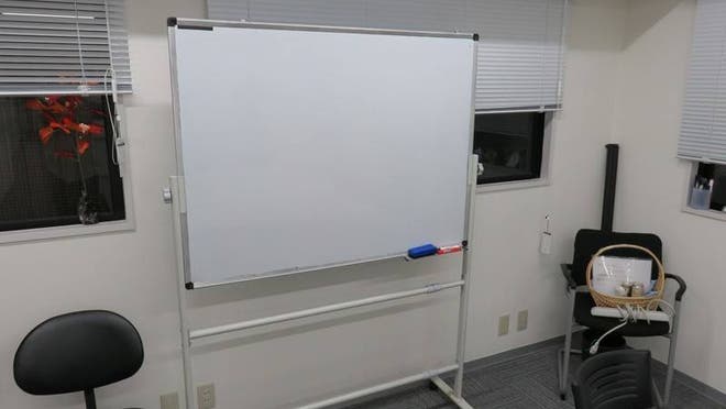 【大井町駅徒歩3分】完全個室広々80㎡ 貸会議室特★4k43インチディスプレイ・WIFI・ホワイトボード無料完備★の写真8