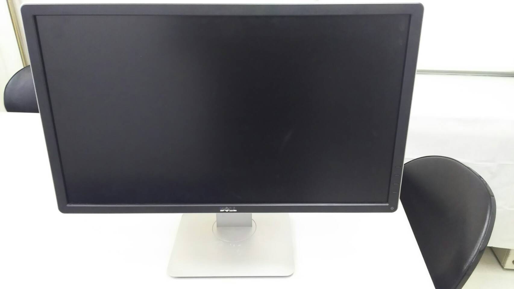 24インチ液晶モニターの画像1