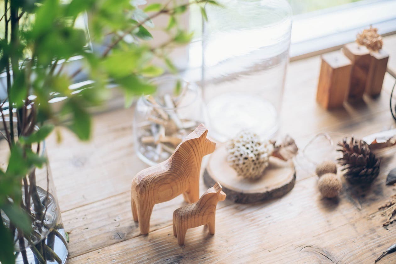 【駅徒歩5分、撮影・収録に】窓からの木漏れ日、大きな本棚が好評。フローリング、大きな窓は開放感があり、風通し抜群。の写真18