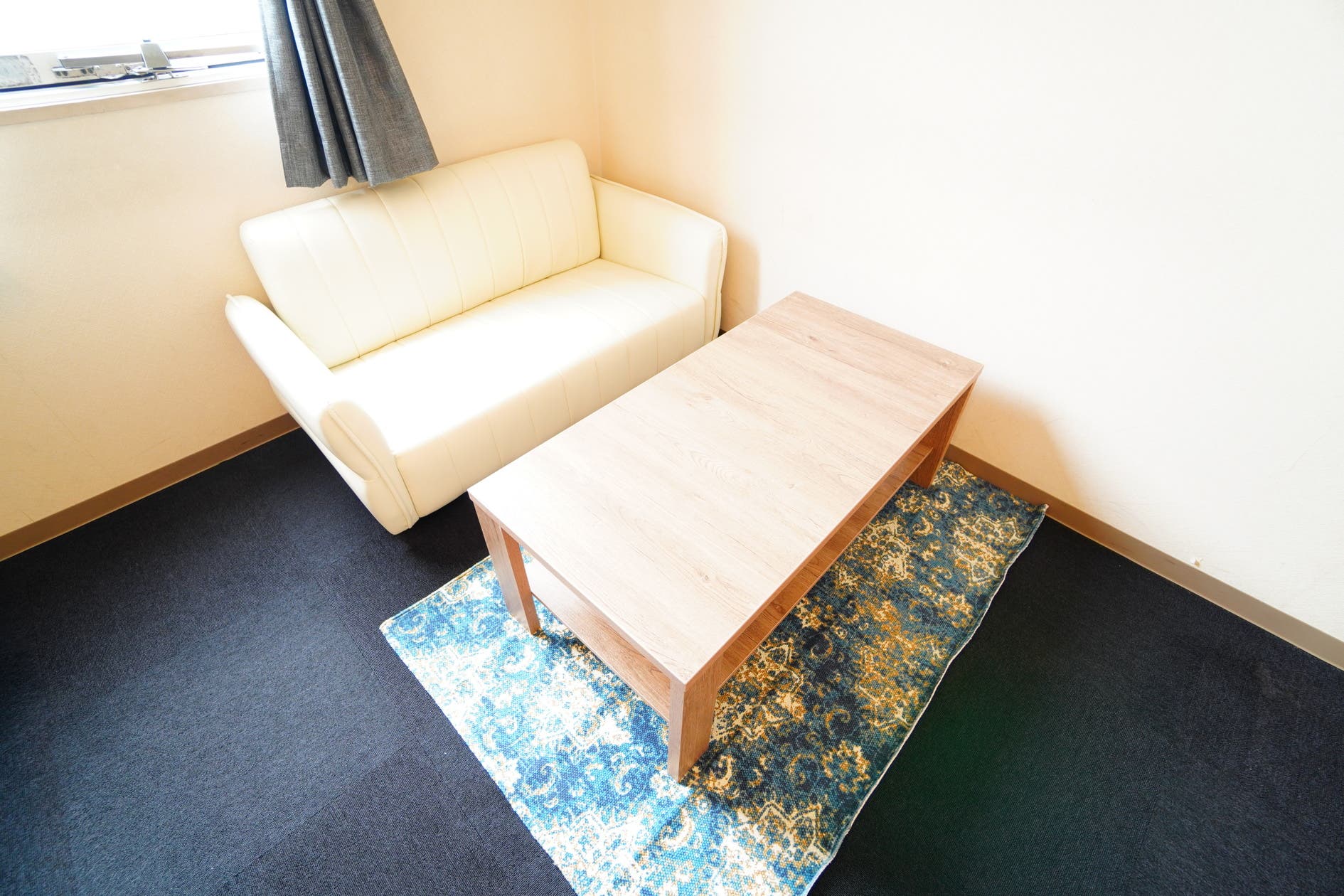 ＜豊橋駅前完全個室ワークスペース907＞光Wi-Fi/モニター/ソファ付き！テレワーク/Web会議,面接/撮影の写真5