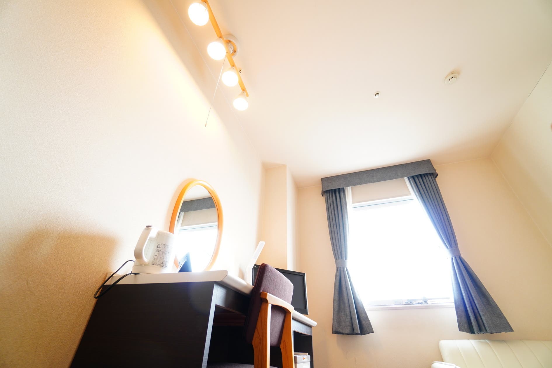 ＜豊橋駅前完全個室ワークスペース907＞光Wi-Fi/モニター/ソファ付き！テレワーク/Web会議,面接/撮影の写真11