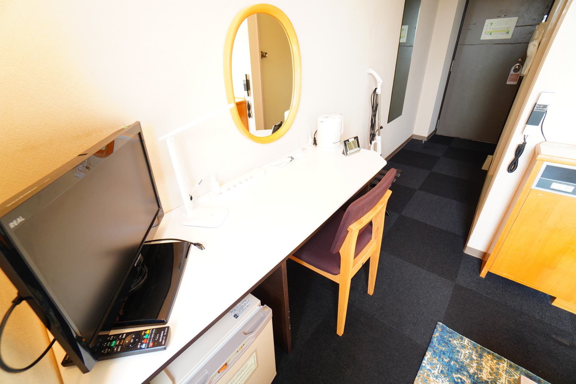 ＜豊橋駅前完全個室ワークスペース910＞光Wi-Fi/モニター/ソファ付き！テレワーク/Web会議,面接/撮影の写真8