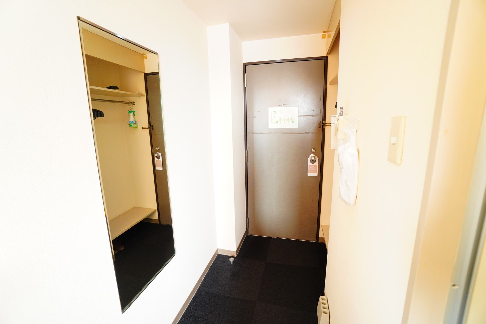 ＜豊橋駅前完全個室ワークスペース910＞光Wi-Fi/モニター/ソファ付き！テレワーク/Web会議,面接/撮影の写真9