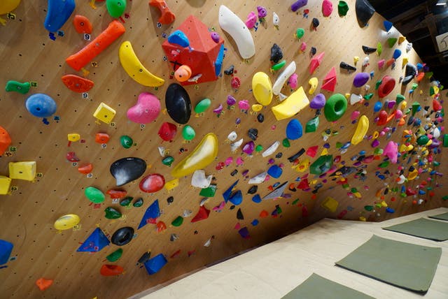 円頓寺商店街でボルダリング・クライミング！レクレーション・サークルイベントのご利用に！！の写真8