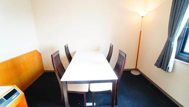 <豊橋駅前プライベートスペース825>豊橋駅から徒歩1分⭐️光回線Wi-Fi/テレビあり!会議/打ち合わせ/商談/パーティーにもの写真6