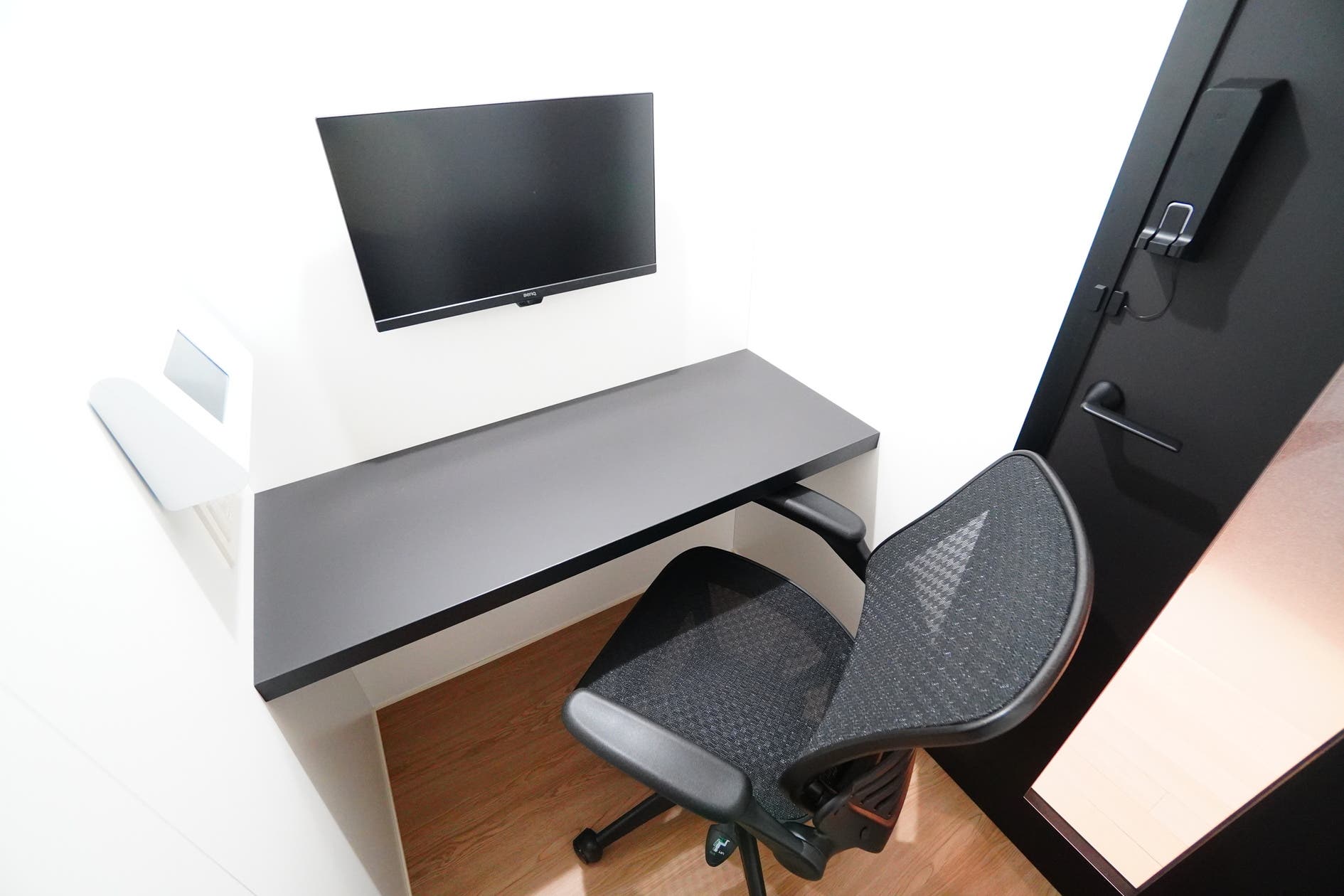 ✨高速Wi-Fi✨＜MARUI TOCLUS WORK No.3 LARGE＞広めブース！モニター有/テレワーク/Web会議の写真7