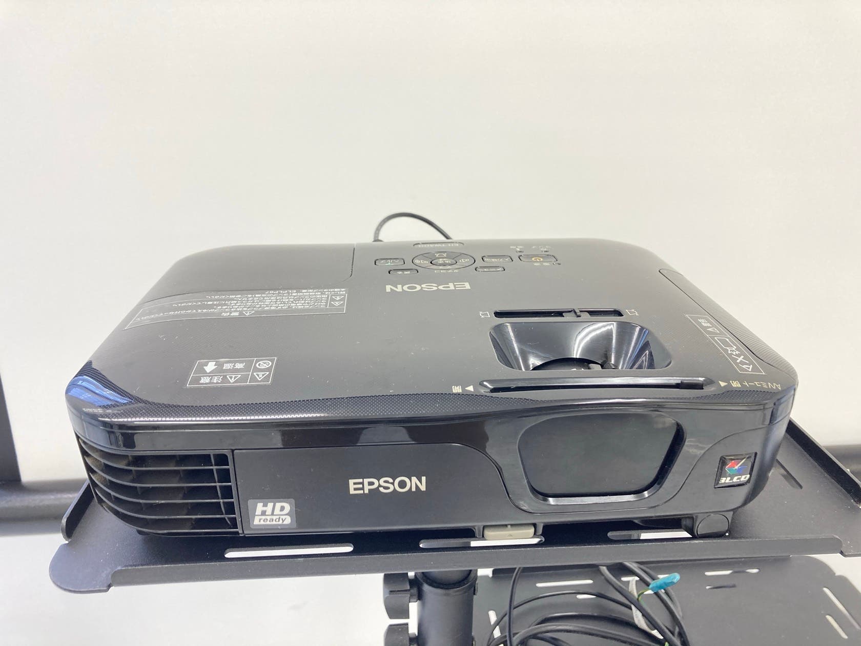 プロジェクター、100インチスクリーンセットの画像1