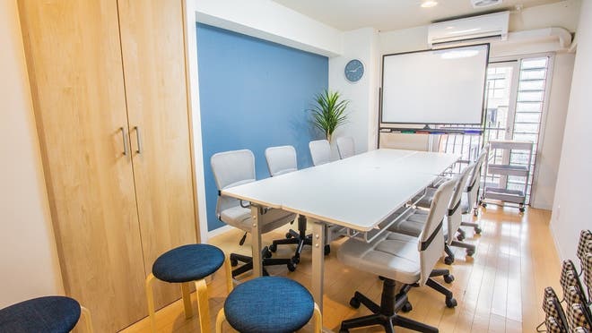 【新宿駅南口4分!新宿三丁目駅E6出口すぐ!12名利用可!】WiFi・ホワイトボード全て無料!コモンズ会議室 新宿高島屋前2の写真7