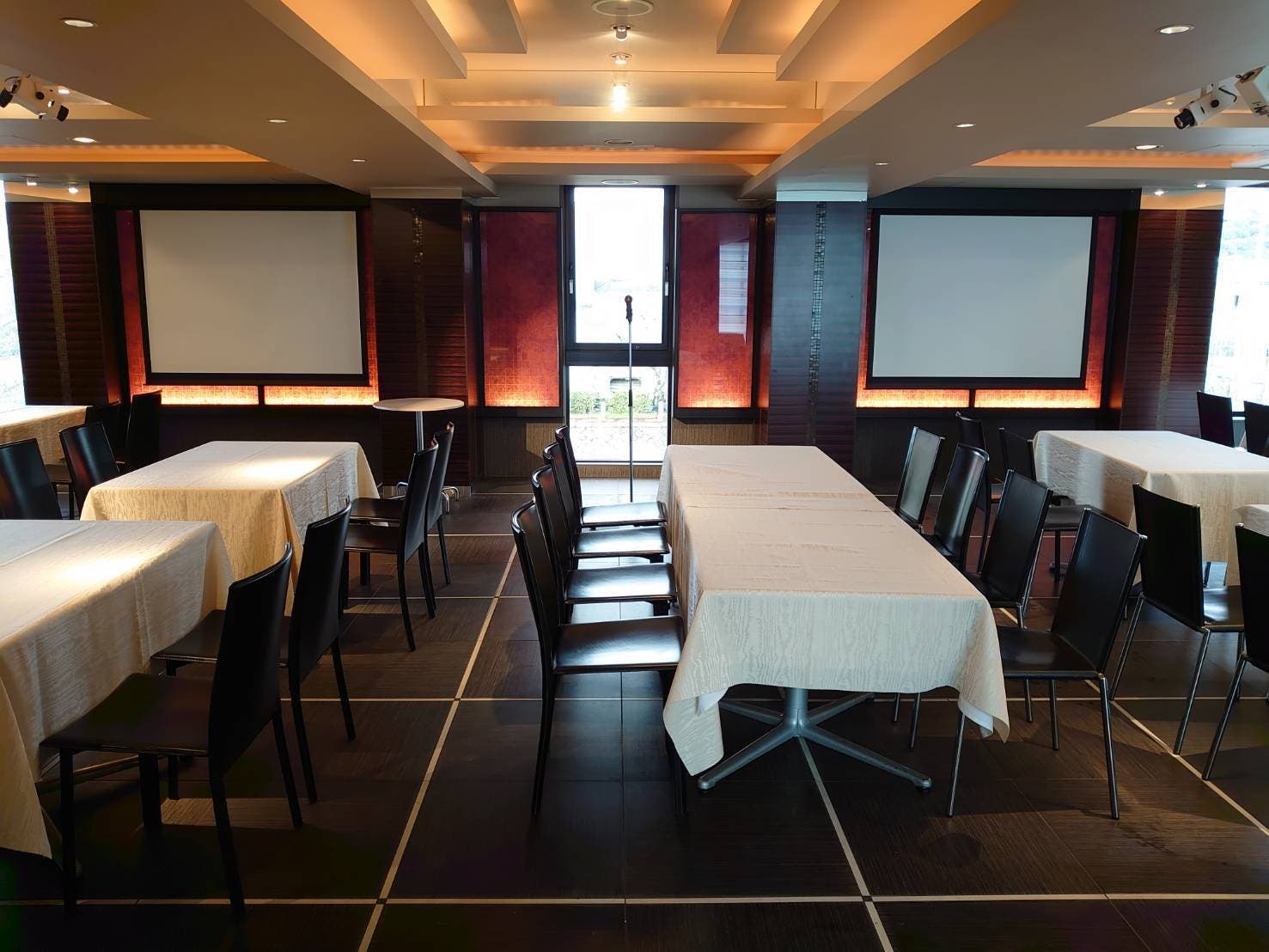 60名着席可能のパーティスペース！セミナー・展示会ライブ・婚活パーティなど様々なイベントに！の写真13