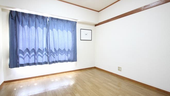 ⭐聖蹟桜ヶ丘駅2分!10名利用可⭐50型モニタ/光回線/WiFi/FireTV/BlurayDVD/施術台/キッチン全無料!の写真13