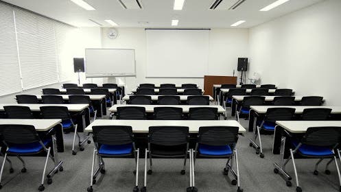 【新宿】アクセス抜群!清潔感があり集中できる貸し会議室の写真1