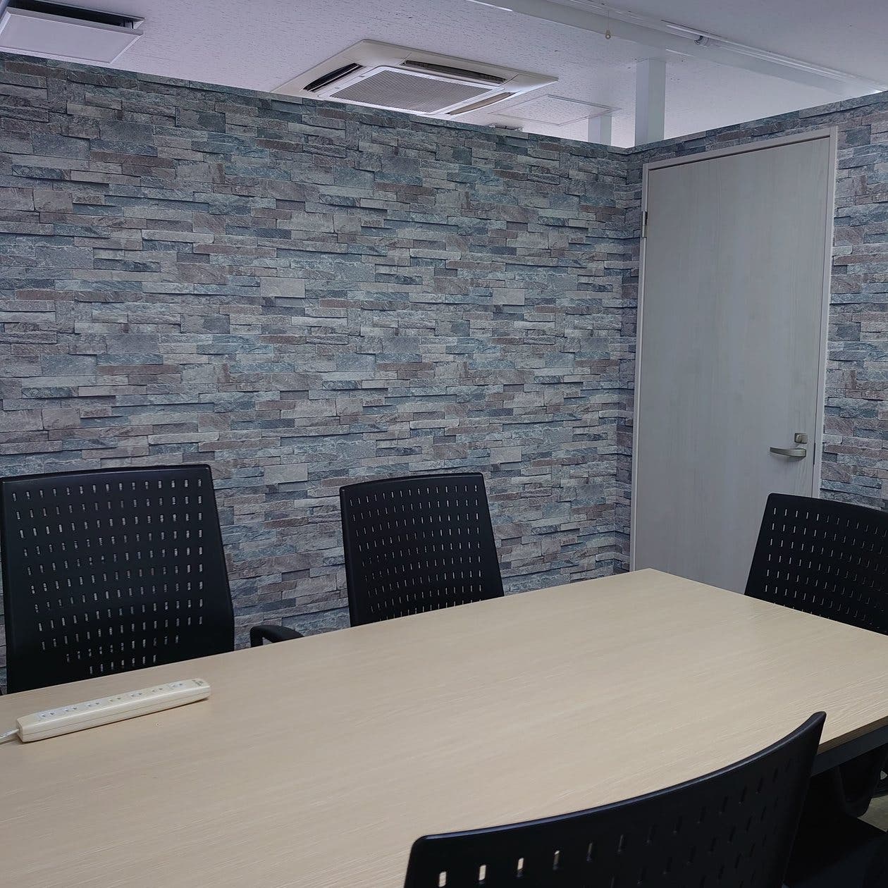 【会議室】神谷町・赤羽橋/ 最大5名 /ホワイトボード付き/ 最大30名可能セミナールーム隣接/東京タワー目前の写真1