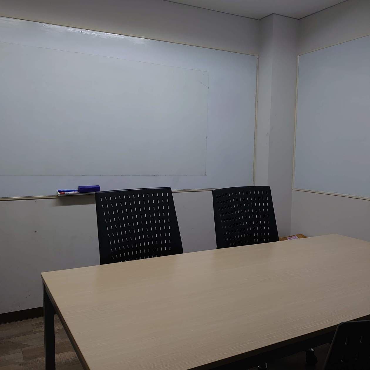 【会議室】神谷町・赤羽橋/ 最大5名 /ホワイトボード付き/ 最大30名可能セミナールーム隣接/東京タワー目前の写真6