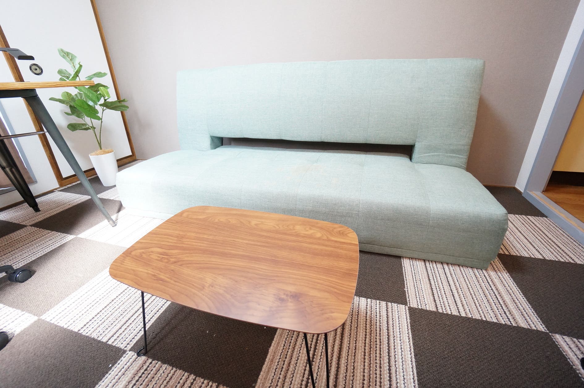 ＜塚本ミニマルオフィス405＞完全個室✨光Wi-Fi📶モニター🖥テレワーク/作業場所/会議/ボドゲの写真6