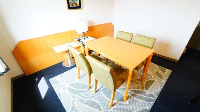 <豊橋駅前プライベートスペース826>豊橋駅から徒歩1分⭐️光回線Wi-Fi/テレビあり!会議/打ち合わせ/商談/パーティーにもの写真2