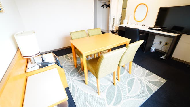 <豊橋駅前プライベートスペース826>豊橋駅から徒歩1分⭐️光回線Wi-Fi/テレビあり!会議/打ち合わせ/商談/パーティーにもの写真3