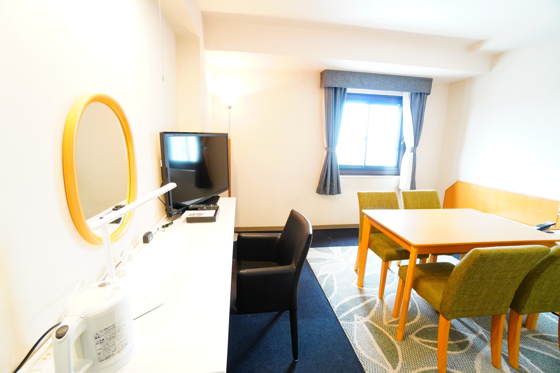 ＜豊橋駅前プライベートスペース826＞豊橋駅から徒歩1分⭐️光回線Wi-Fi/テレビあり！会議/打ち合わせ/商談/パーティーにもの写真11