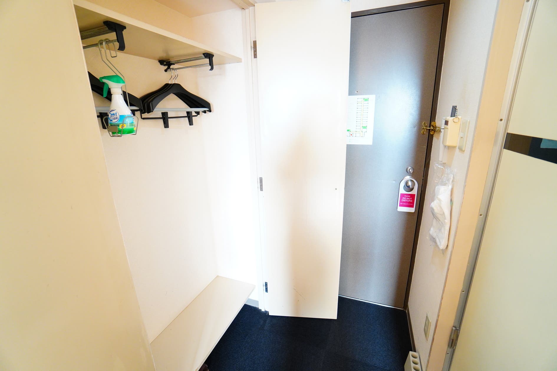 ＜豊橋駅前プライベートスペース827＞豊橋駅から徒歩1分⭐️光回線Wi-Fi/テレビあり！会議/打ち合わせ/商談/パーティーにもの写真9