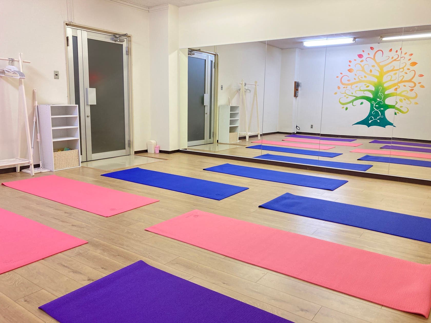 【近鉄奈良駅徒歩1分】ダンスができるレンタルスタジオ/鏡面2面（4.5mと2.7m）/フローリング/ダンス、ヨガ、会議室等の写真10