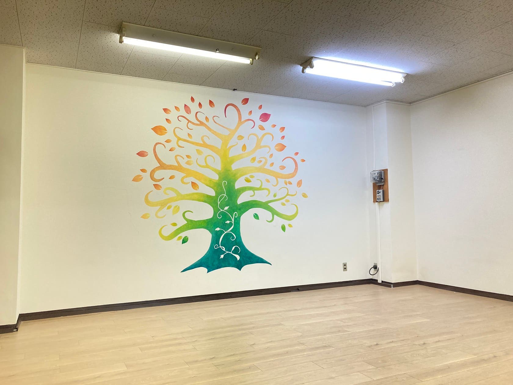 【近鉄奈良駅徒歩1分】ダンスができるレンタルスタジオ/鏡面2面（4.5mと2.7m）/フローリング/ダンス、ヨガ、会議室等の写真11