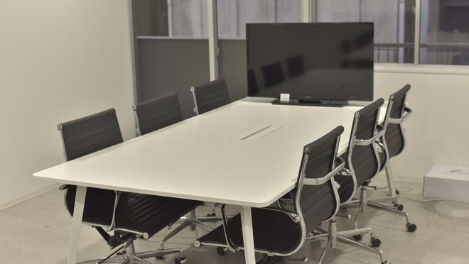 【貸し会議室】北四番丁駅徒歩3分 / Wi-Fi(光回線) / 電源完備/飲食可の写真1